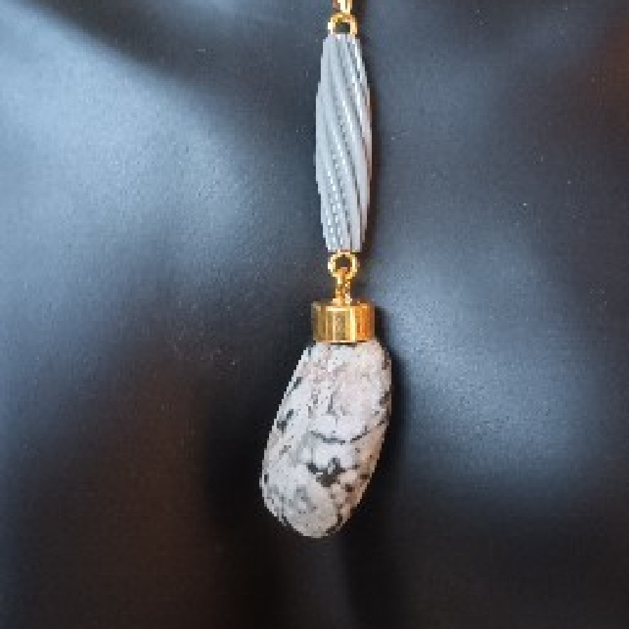 Création et fabrication de bijoux artisanaux dans le jura • Uni Bijoux